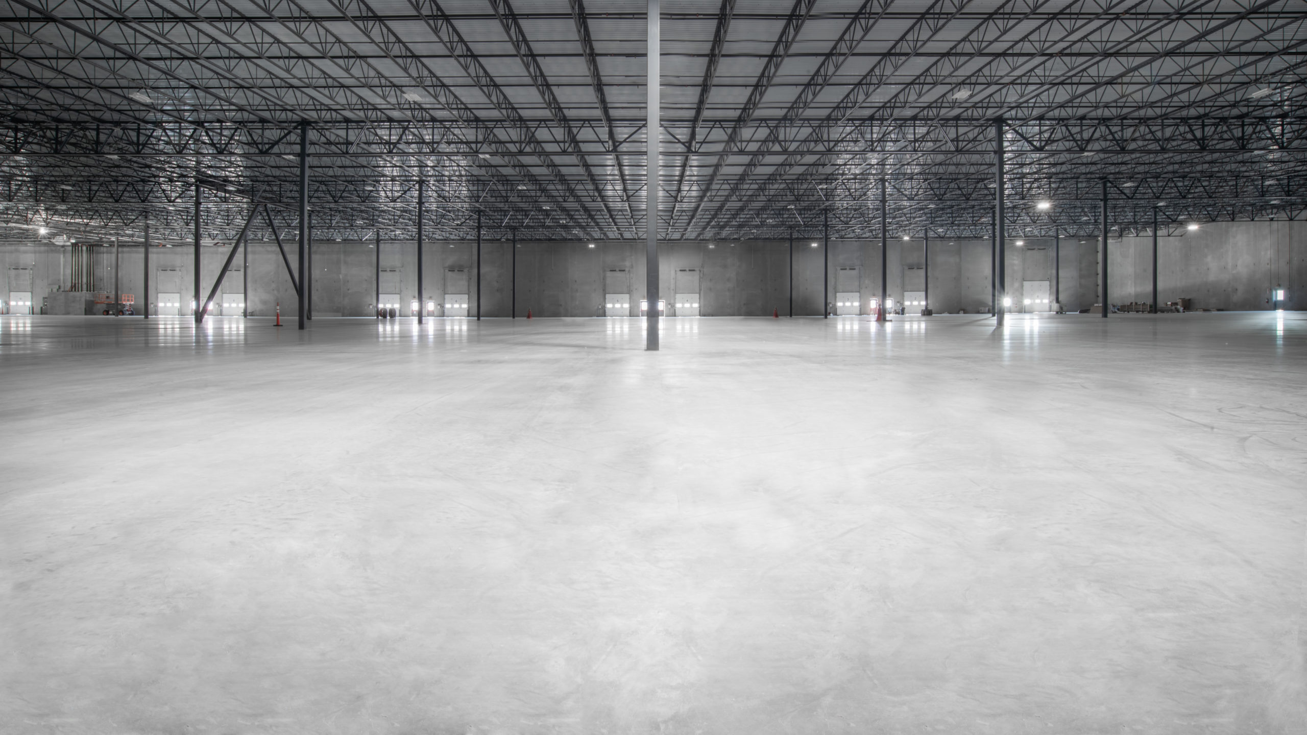 North America’s largest joint-free concrete freezer slab system sets an ...